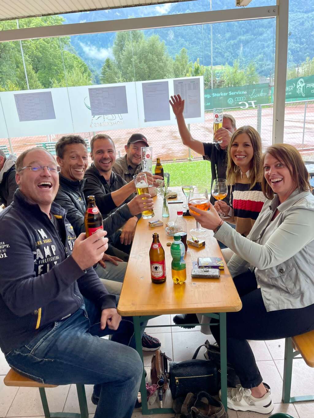 Früh- bzw. Dämmerschoppen des Tennisclubs Hohenems - Stadt Hohenems