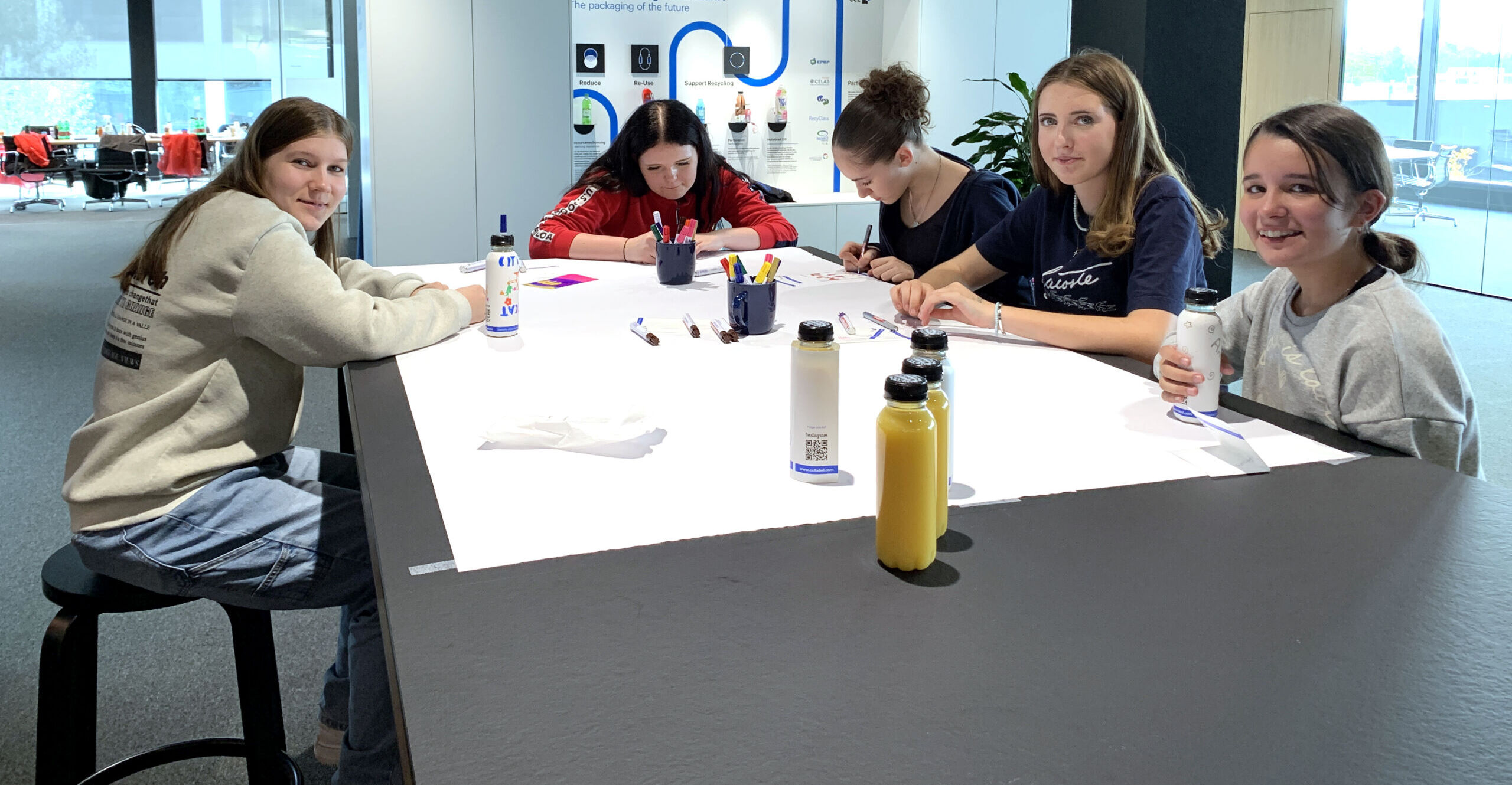 Mittelschule Markt erkundet die Arbeitswelt - Stadt Hohenems